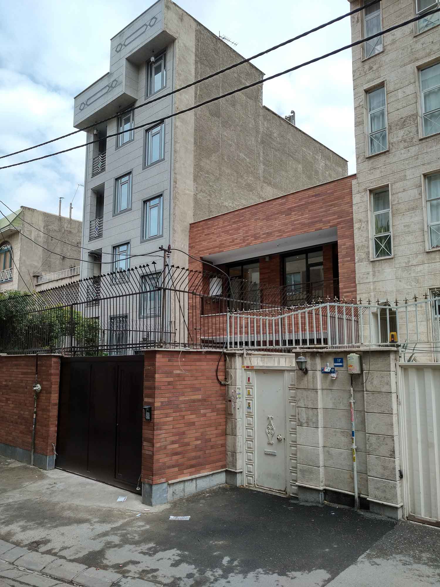 Azadi Brick Residential Building construction project-Tehran ...